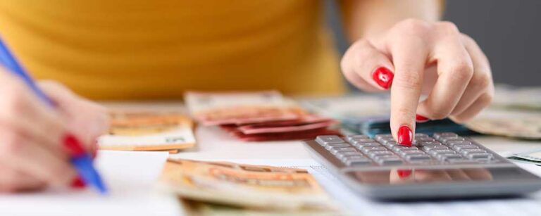 Geld lenen: Hoe kies je de juiste lening? - Adviescentrum EverCare